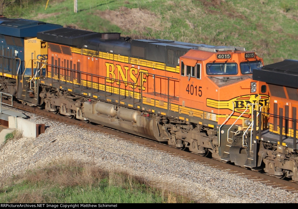 BNSF 4015